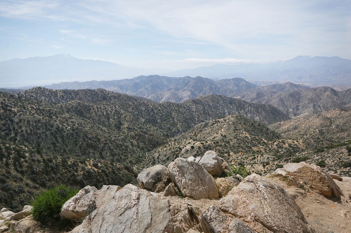 Hike Warren Peak and Panorama Loop in Joshua Tree National Park - Stav ...
