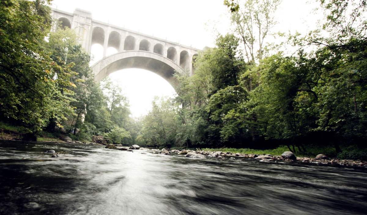 Hike Paulinskill Viaduct in Northern New Jersey - Stav is Lost