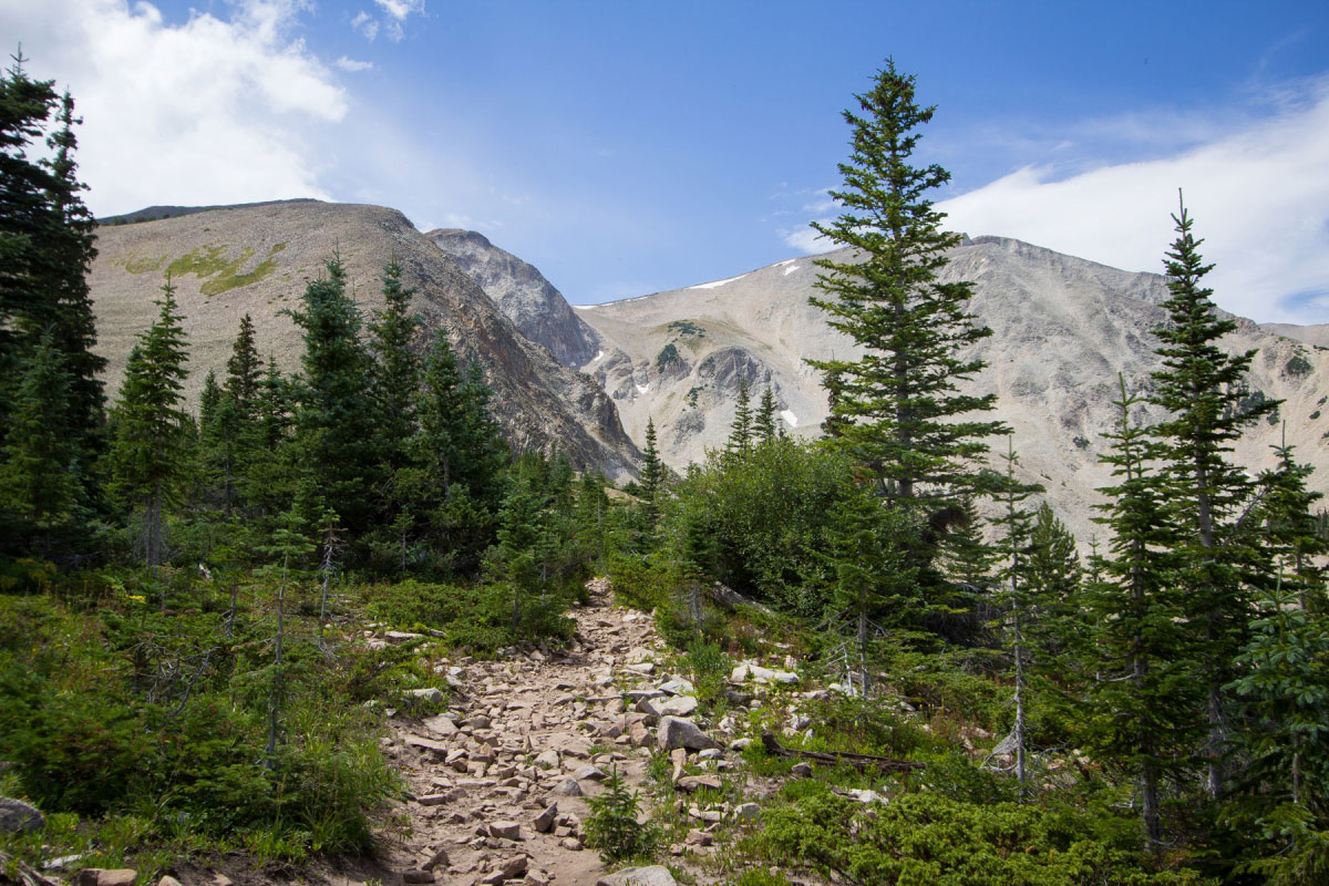 Hike Mount Sopris via Thomas Lakes Trail in White River National Forest ...