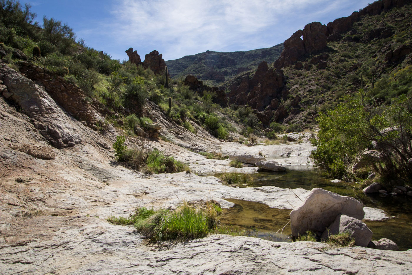Hike Peter's Canyon to Cave in Tonto National Forest - Stav is Lost